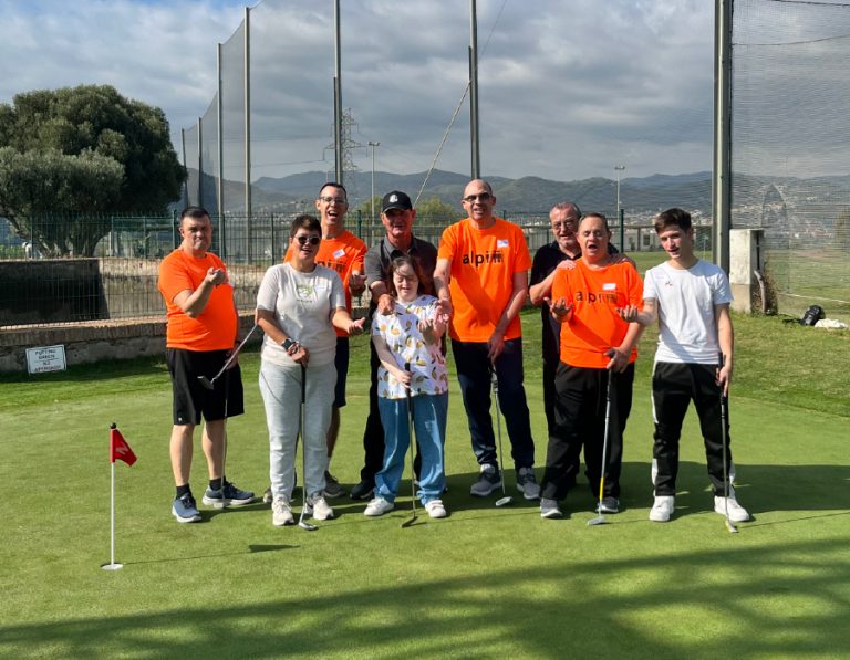 El golf en Can Cuyàs se consolida como un deporte inclusivo ...